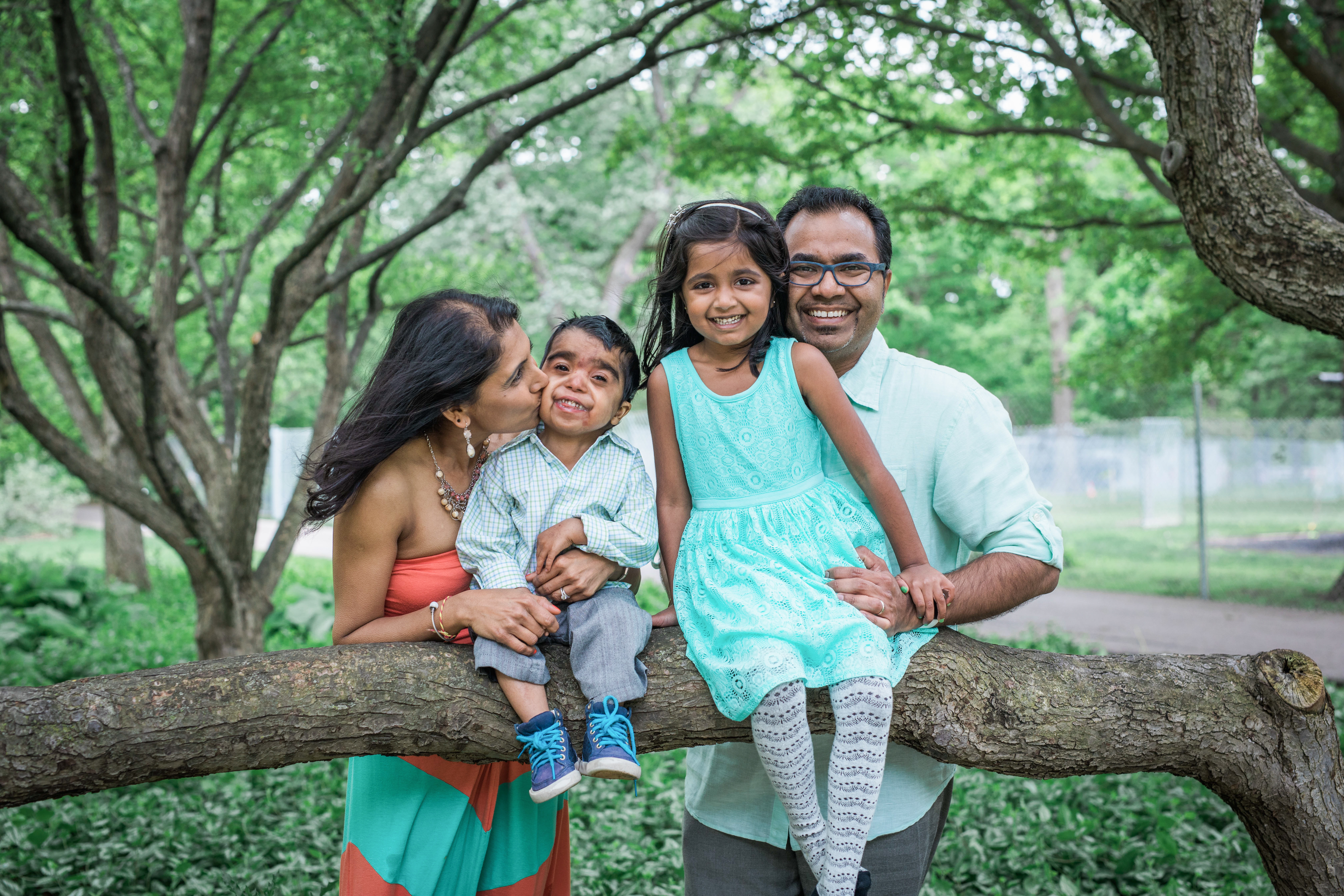 Family Portrait Session / Family Photos | DARS Photography